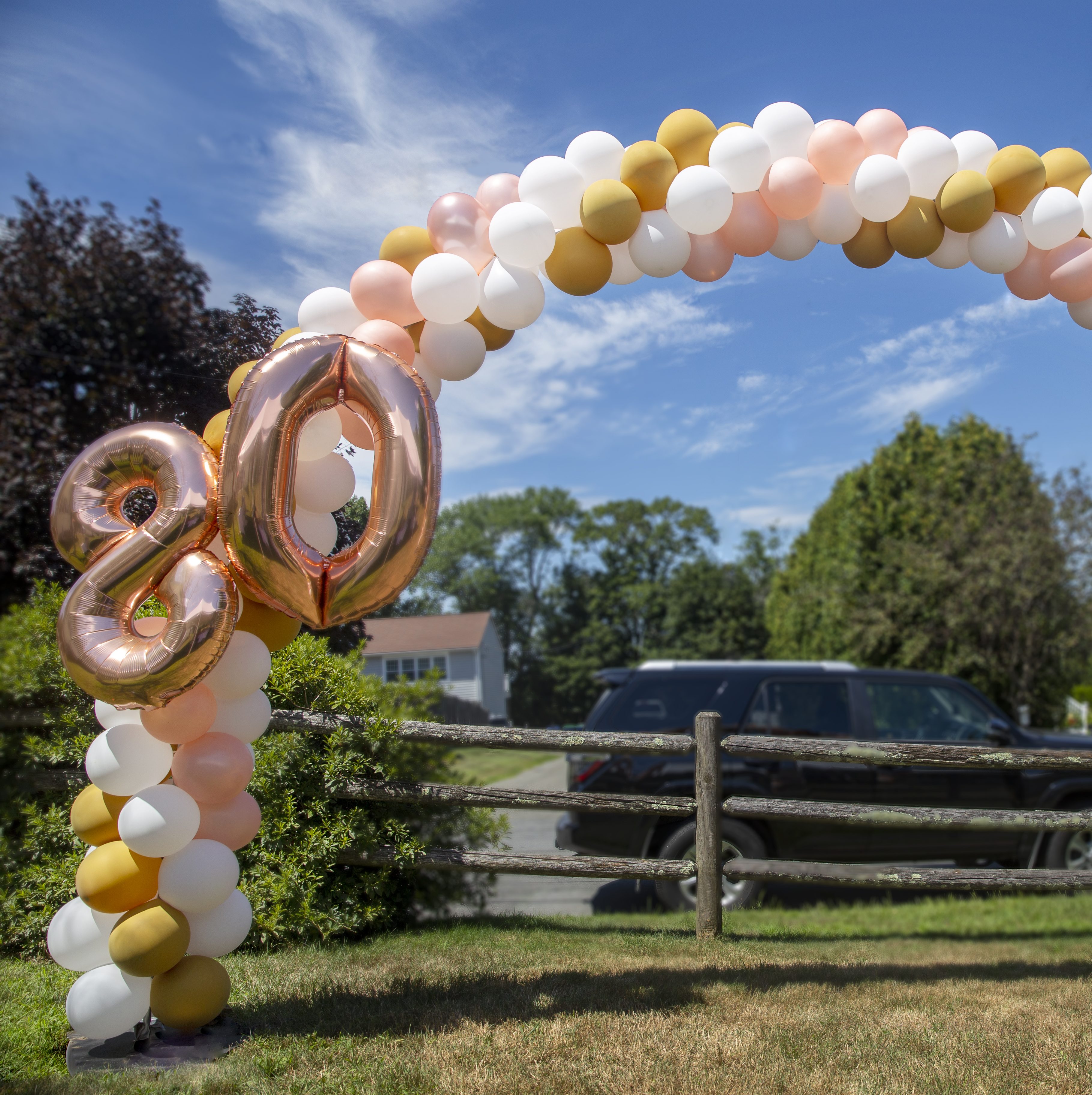 Balloon Arches – FESTINI – Boston's Premier Balloon Decor Specialists